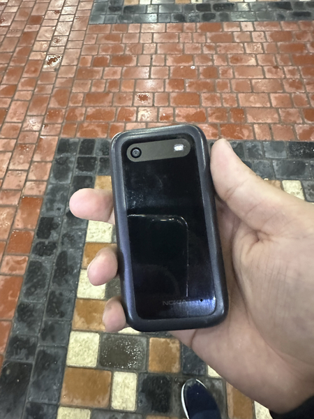 Nokia 2660 sotiladi