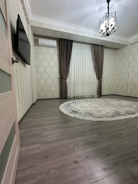 Срочно продаётся 2х комнатная квартира. Чиланзар. Новза.
