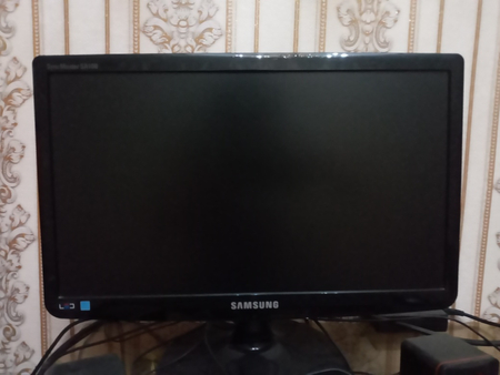 Delux prassesr samsung manitor
