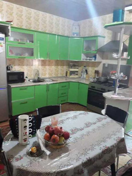 Учтепа тумани Хондамир махалласида ховли сотилади. NR494/36