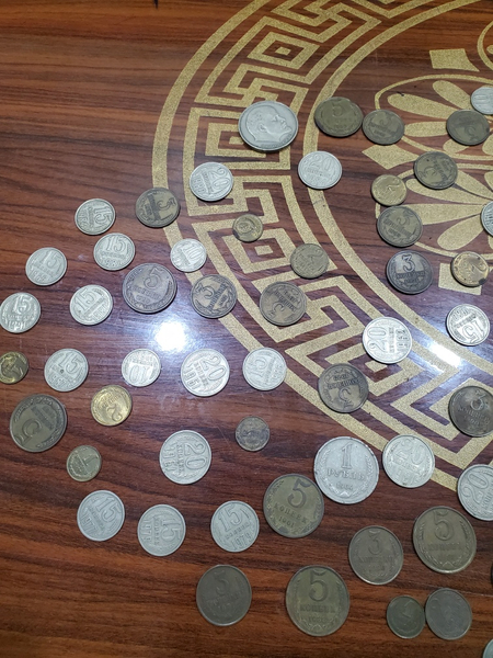 Продаётся монеты СССР кие разные