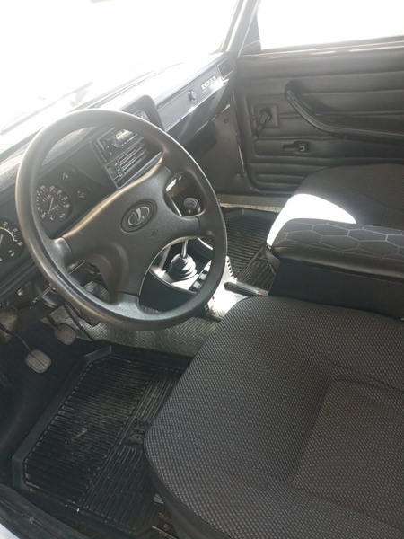 Vaz 2107 sotiladi