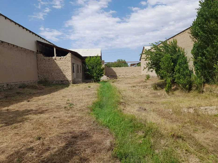 Jizzax shaxar Obod mahalla 10 sotixli hovli sotiladi, Продается дом