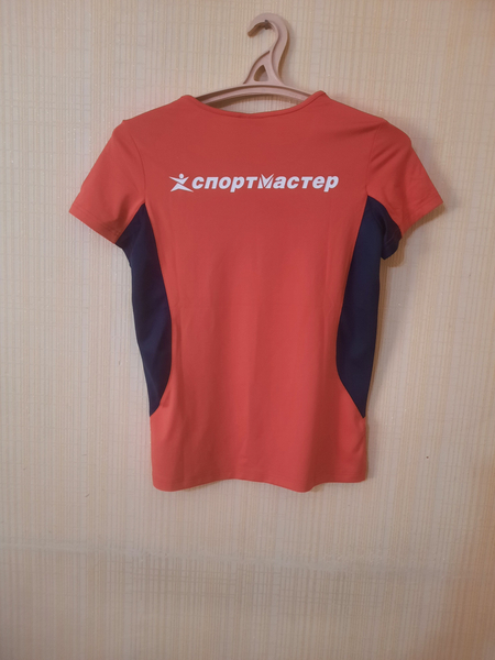 Продаётся костюм тройка,новый, женский фирмы DEMIX размер S рост 165