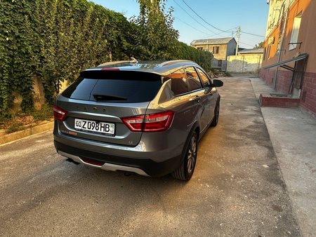 Lada Vesta SW Cross 1.8