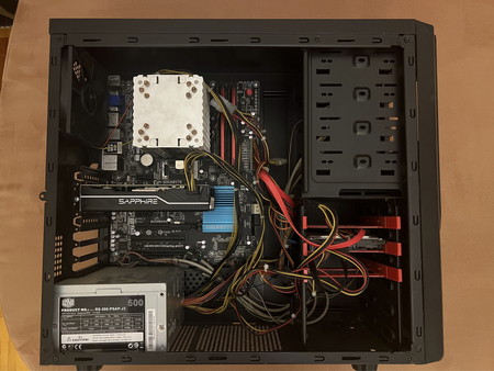 i7 16gb rx570 120ssd 500hdd 500w coolermaster