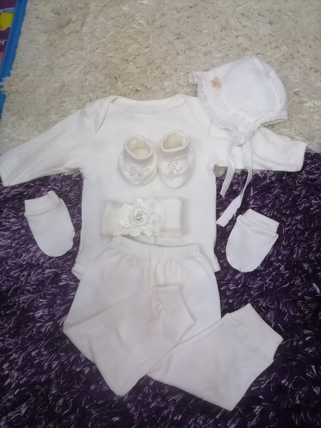 Продается!!! Комплект  для выписки из роддома.