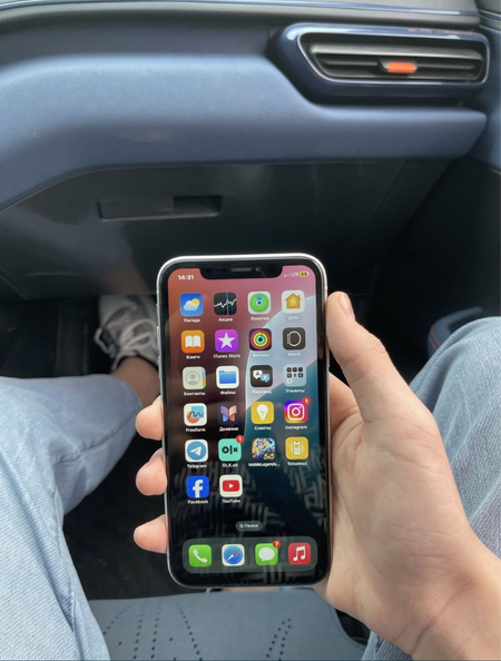 iphone Xr LLA amirekanski
