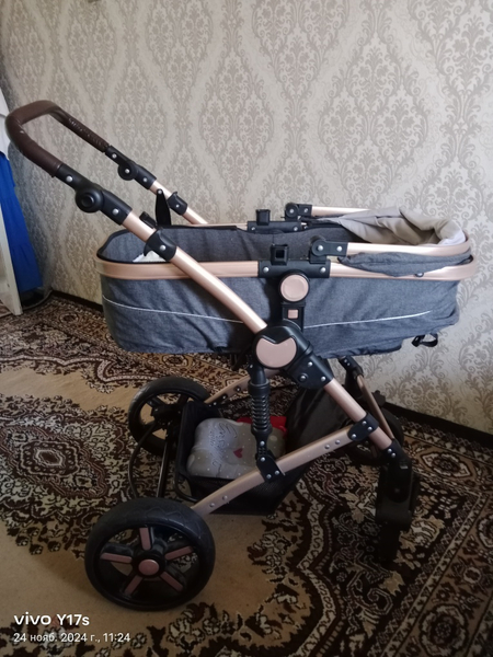 Коляска своя новая.