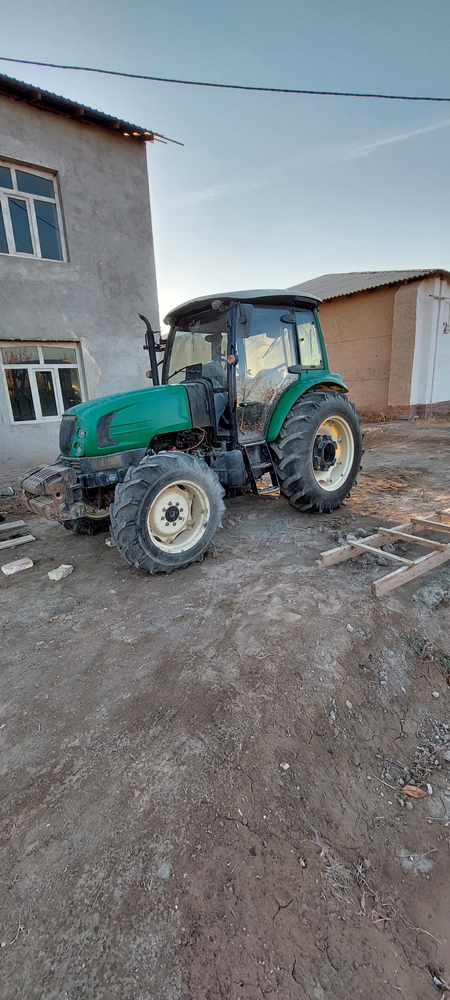 Traktor frezr ariq ochadigan