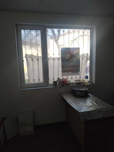 4xonali kvartira sotiladi Quyi Chirchiqda