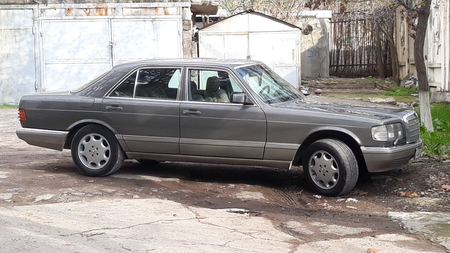 Продам  Мерседес 126 Дипломат S300 год1988. Рестайлинг..