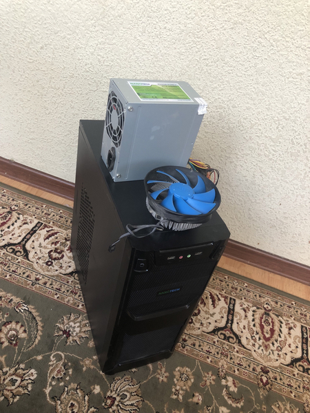 Корпус для компьютера, башенный куллер и блок питание 450w