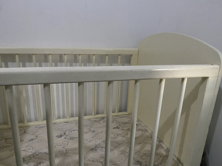 Продаю детскую кроватку