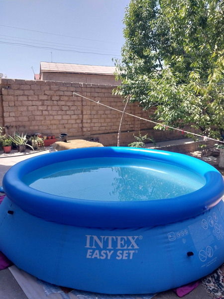 Intex basseyn sotiladi