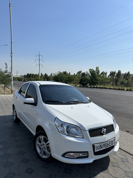 Nexia 3 r4 ravon km 57000 tozza