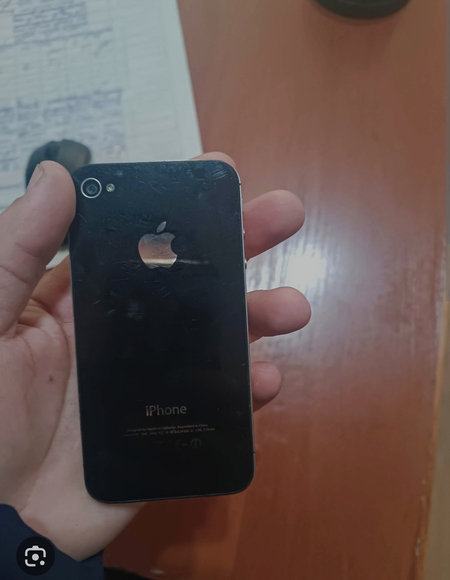 Продам свою iPhone 4 s 64 GB Черный цвет в идеальном состоянии..!