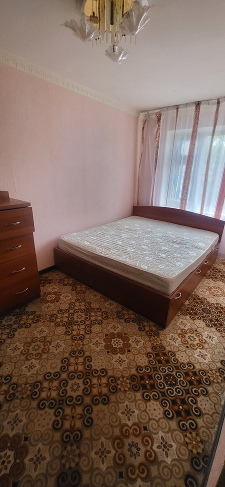 3 хонали уй жарага берилади.