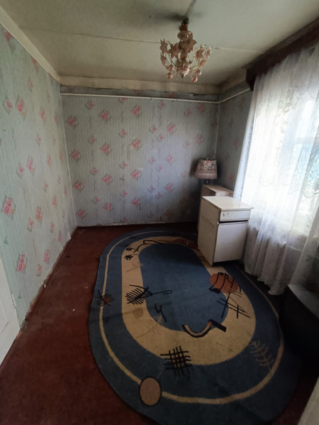 2 х ком Спутник 2. 2/2 в деревянном доме. Титан У метро. Цена 30.500уе