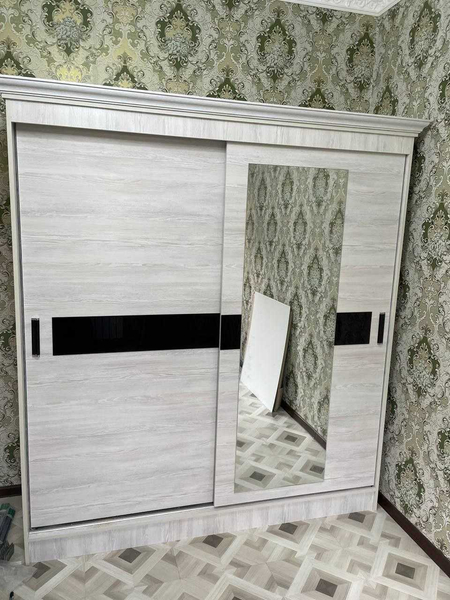 Spalniy Astana yotoqxona to'plami.