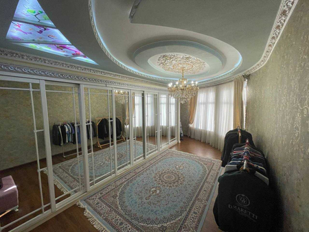 Продается Евродом ор-р Луначарский  800м2
