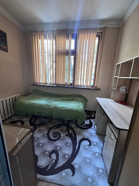 Карасу-4 
1в2/1/5
С мебелью и Техникой
Балкон 2х3
Площадь: 40 м2
Цена: