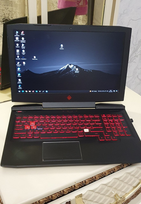 Hp omen 15 sotiladi