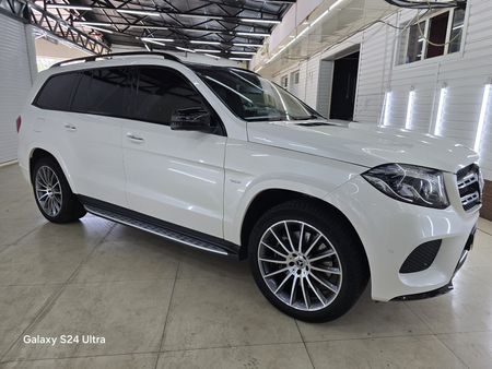 Mercedes GLS 400