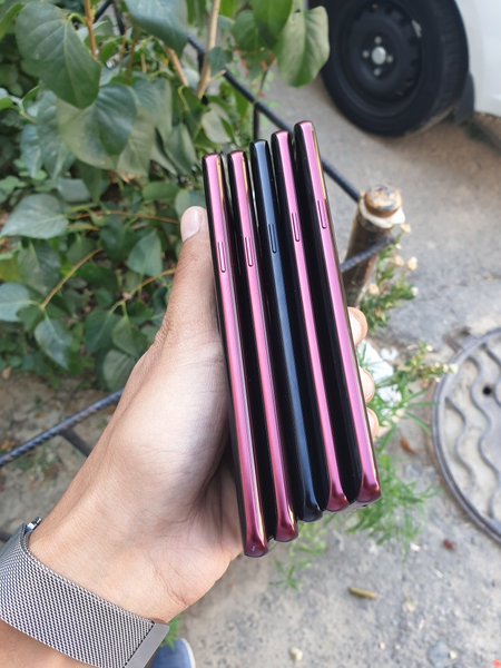 Samsung Galaxy S9 DUOS. OzU 4/64 GB Joyi. Holati Ideal. Bomba SKIDKALA