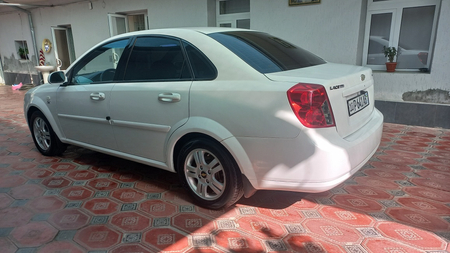 Продаётся  Lacetti