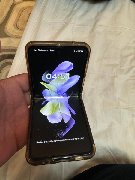 Продаю samsung flip3 и flip4 360$ за два телефона