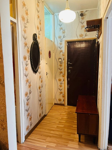 Срочно Ю11. 2в3ком. Не торец  Мега