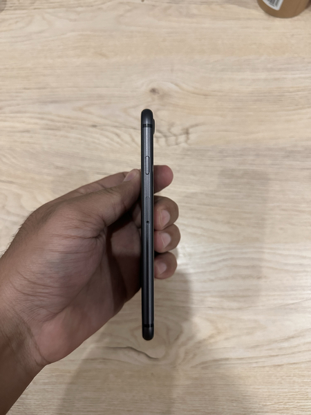 Iphone 8 ideal  100%