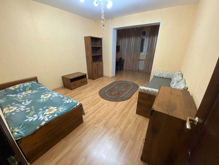 Продаётся срочно 3х комнатная  квартира ул Нукус, бутик Гламур