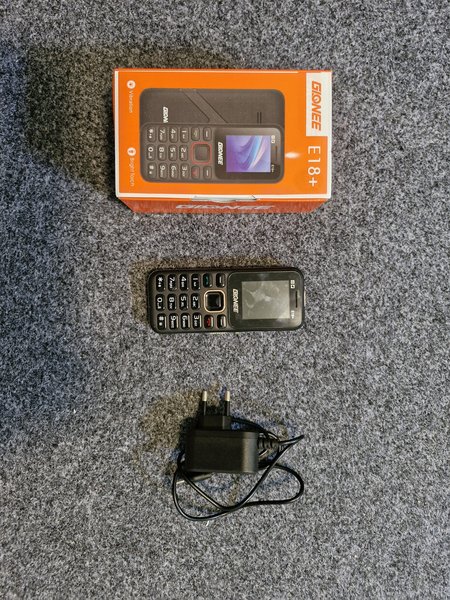 Gionee E18+ yangi karobkadan ochilgan