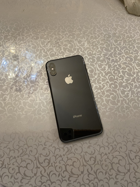Iphone xs Black color