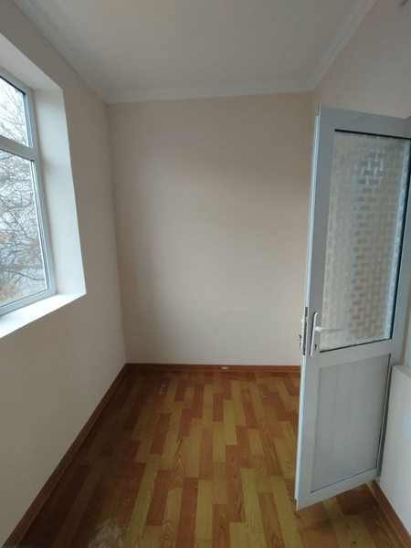 Продаётся 2/3/5 на Карасу-6