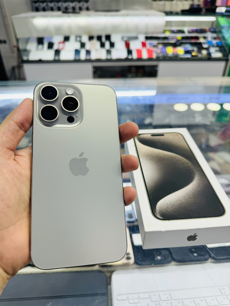iPhone 15 Pro Max 512 gb ideal