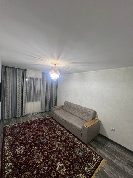 Uy sotiladi 1 xonali gishtli dom