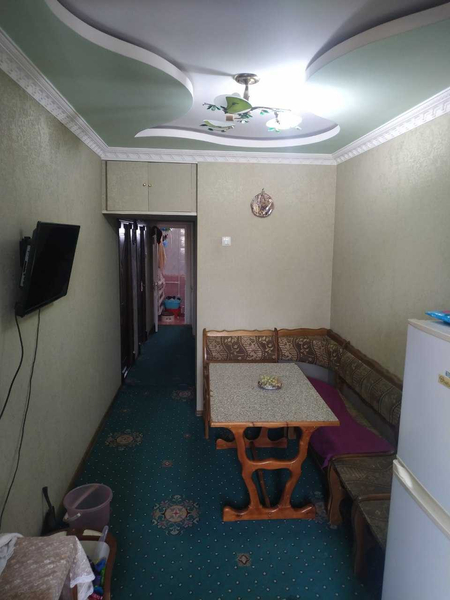 Продаётся 3 комнатная квартира