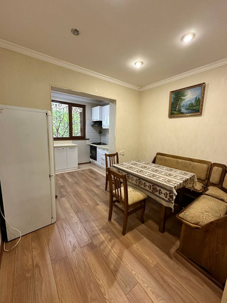 Продаётся 3/1/5 на м-в Карасу 2