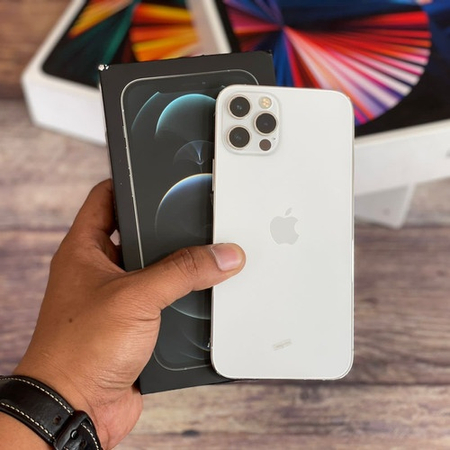 Variantga ! Iphone 12 Pro ideal