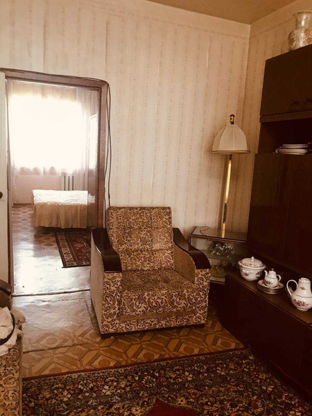Аренда. Метро Чиланзар, квартал - Ц.  3/3/4. Мебель техника. 500 у.е.