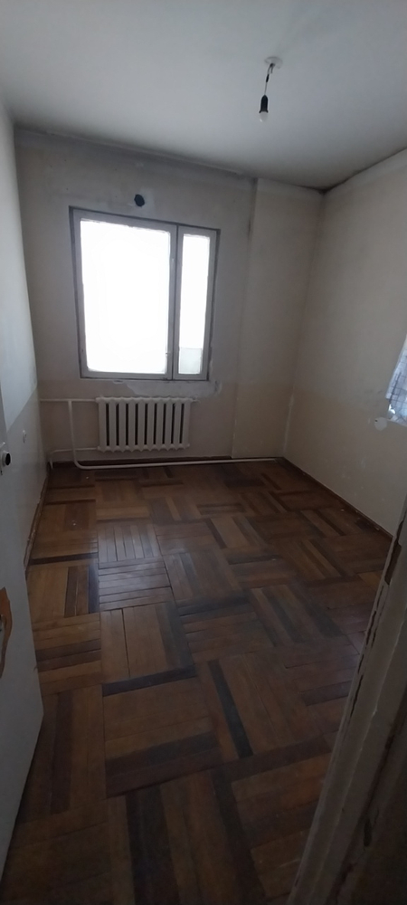 Oilaga 3xona 2etaj 400ye.Sebzor.Ganga.Rieltor50%