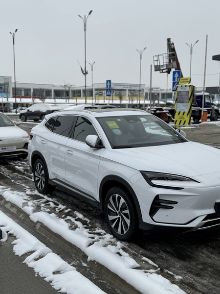 Byd song chempion 605 full shot cprafka