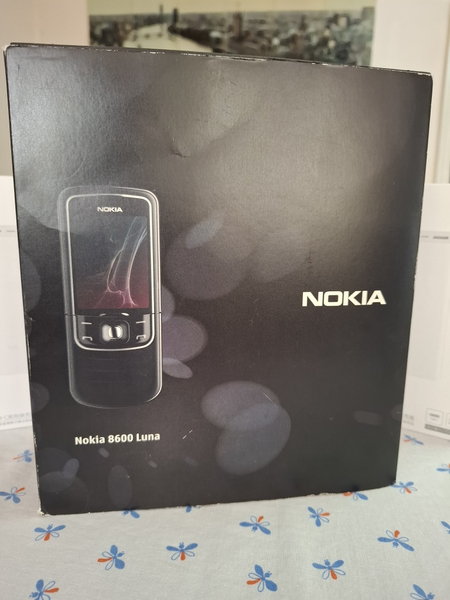 Nokia 8600 Luma состояние хорошее