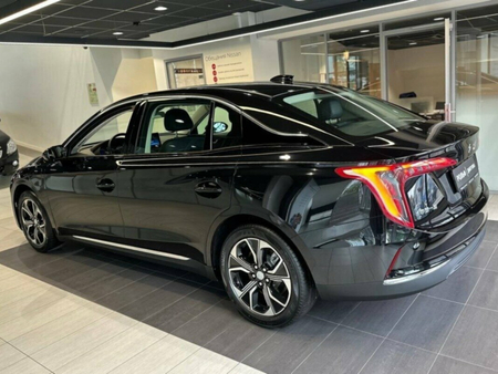 Hongqi-E QM5 новый