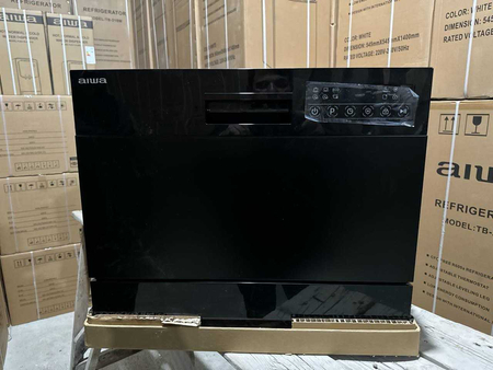 Настольная посудомойка Aiwa черны цвет на 6 комплектов посуды.