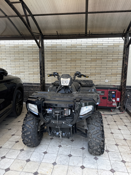 Квадроцикл polaris 800