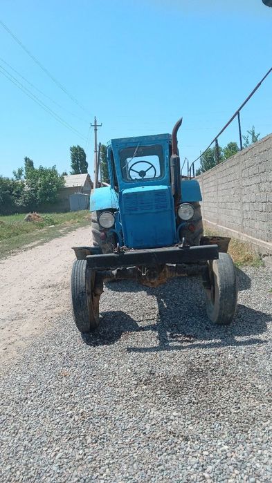 Traktor t40 sotiladi